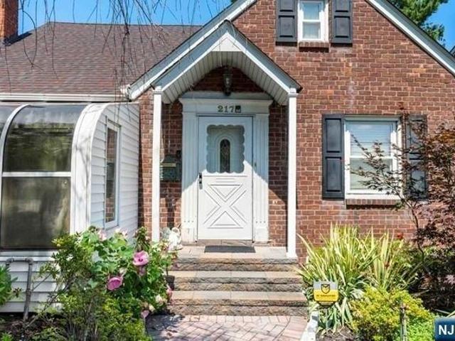 house with 4 bedroom, Fort Lee NJ DS104405888