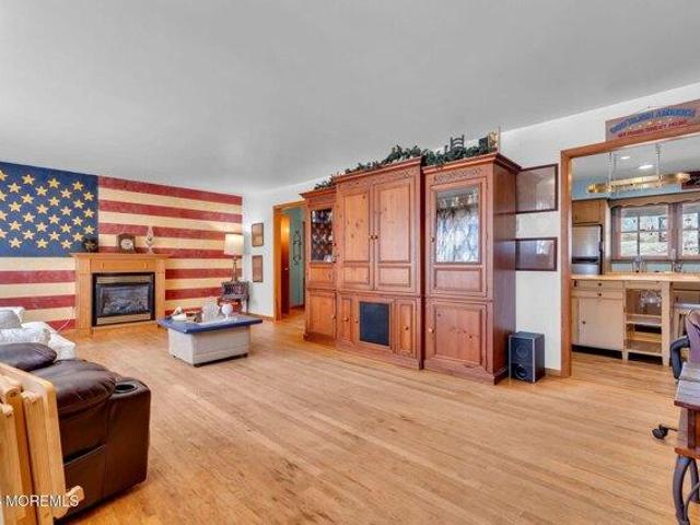 house with 4 bedroom, Forked River NJ DLS101783567