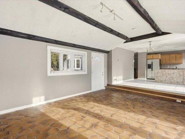 house with 4 bedroom, Foxboro MA DLS101629941