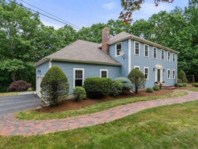 house with 4 bedroom, Foxboro MA DS104262371