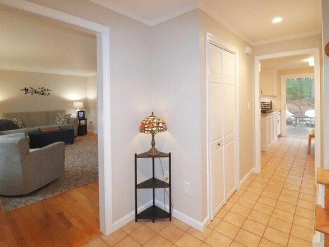 house with 4 bedroom, Foxboro MA DS102632975