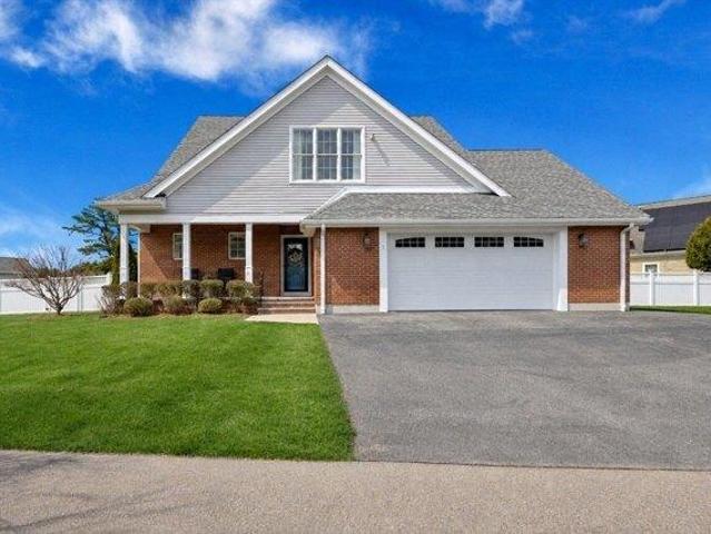 house with 4 bedroom, Foxboro MA DS103588689