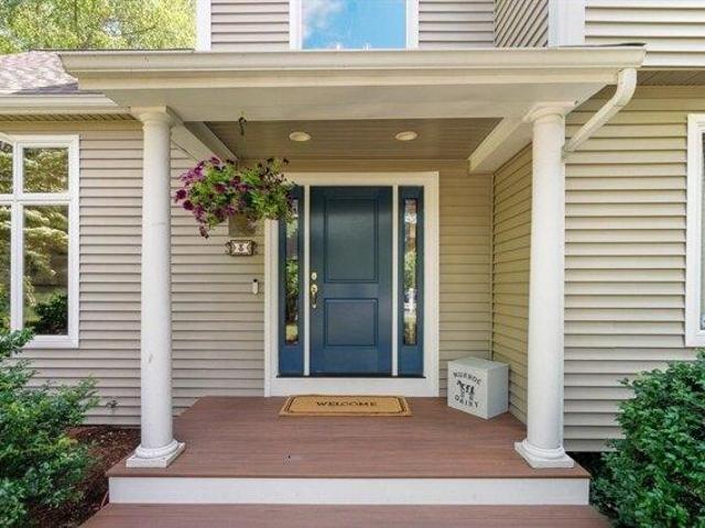 house with 4 bedroom, Foxboro MA ES104571674