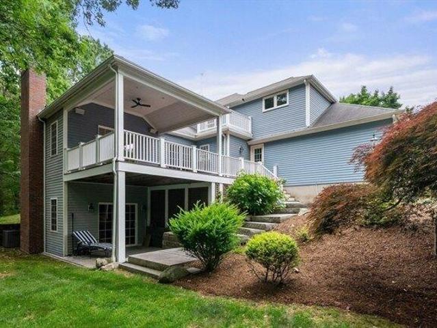 house with 4 bedroom, Foxboro MA ES105175354