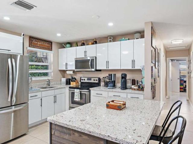 house with 4 bedroom, FL FL DLS102659808