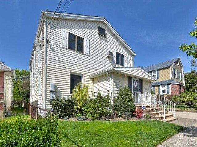 house with 4 bedroom, Floral Park NY DLS101749522