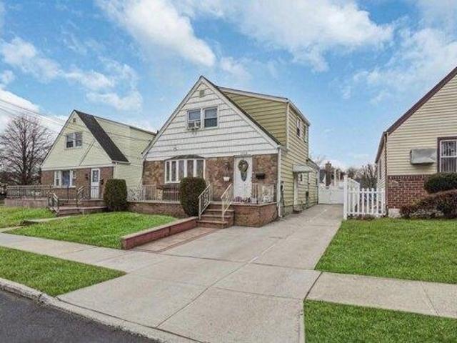 house with 4 bedroom, Floral Park NY DLS101800050