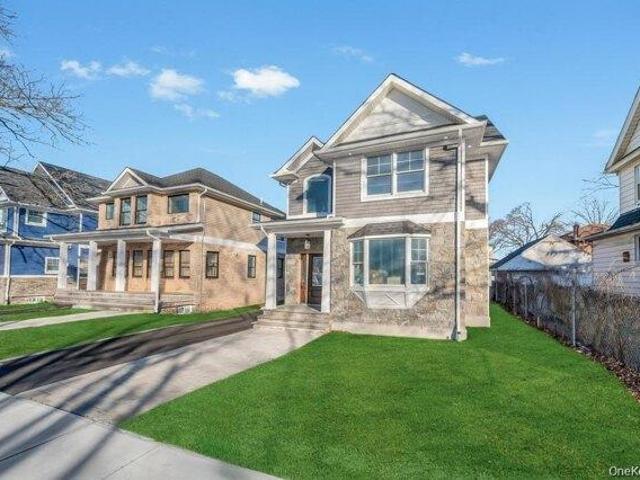 house with 4 bedroom, Floral Park NY DLS102565920