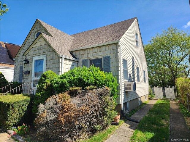 house with 4 bedroom, Floral Park NY DS103667261
