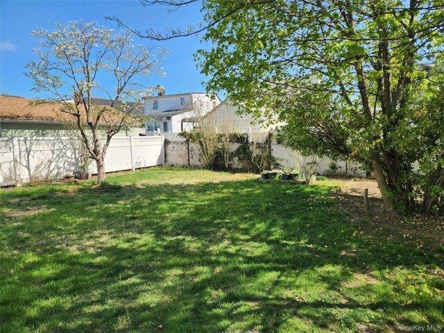 house with 4 bedroom, Floral Park NY ES103667261