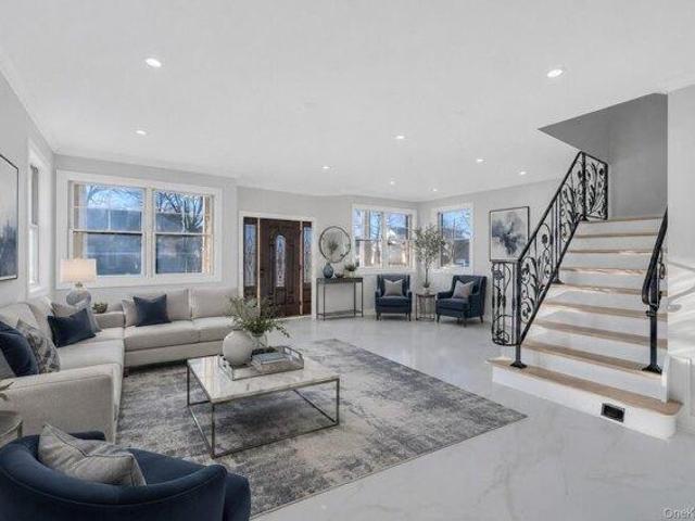 house with 4 bedroom, Floral Park NY ES103623029