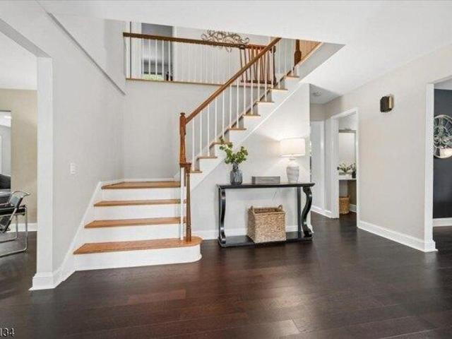 house with 4 bedroom, Florham Park NJ DS102562490