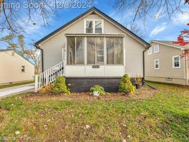 house with 4 bedroom, Flat Rock MI DS88104442