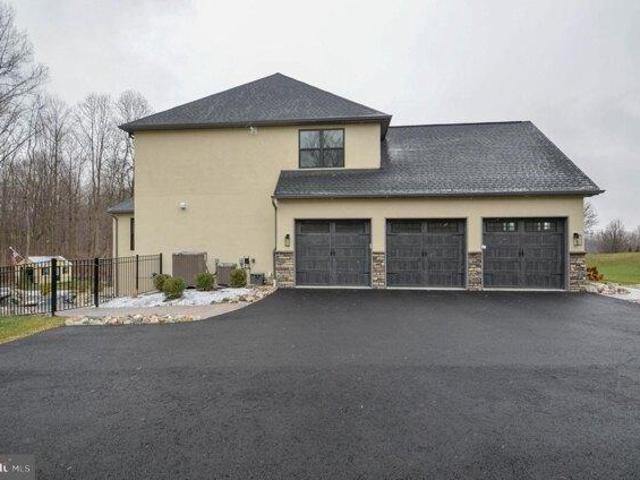 house with 4 bedroom, Fleetwood PA DS88585887