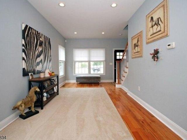 house with 4 bedroom, Flemington NJ ES105174826
