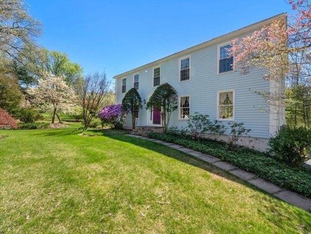 house with 4 bedroom, Framingham MA DLS102344495