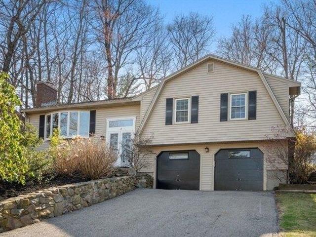 house with 4 bedroom, Framingham MA DLS102670963