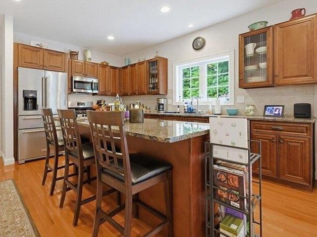 house with 4 bedroom, Framingham MA DS104011116
