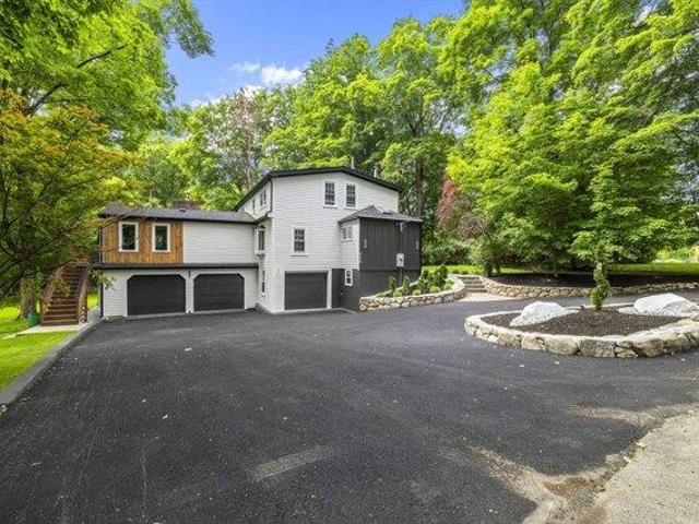 house with 4 bedroom, Framingham MA DS103440757