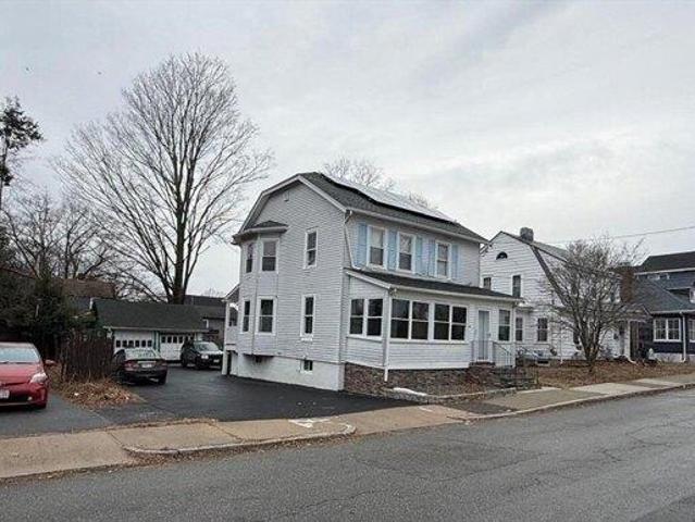 house with 4 bedroom, Framingham MA ES104478571
