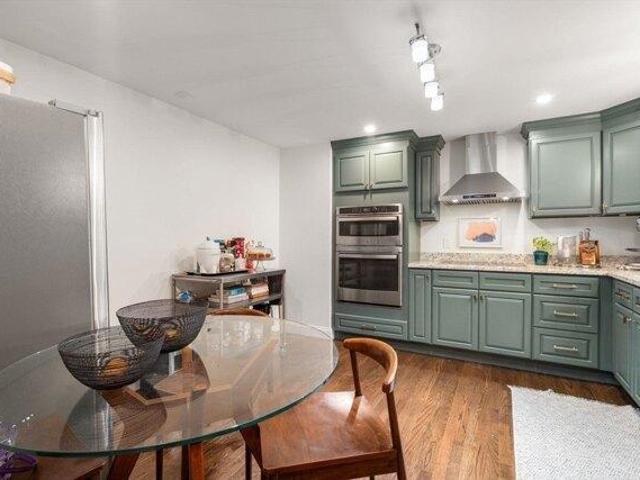 house with 4 bedroom, Framingham MA ES104760682