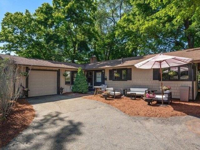 house with 4 bedroom, Framingham MA ES105061762