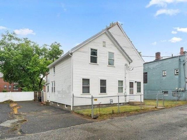 house with 4 bedroom, Framingham MA ES105082016