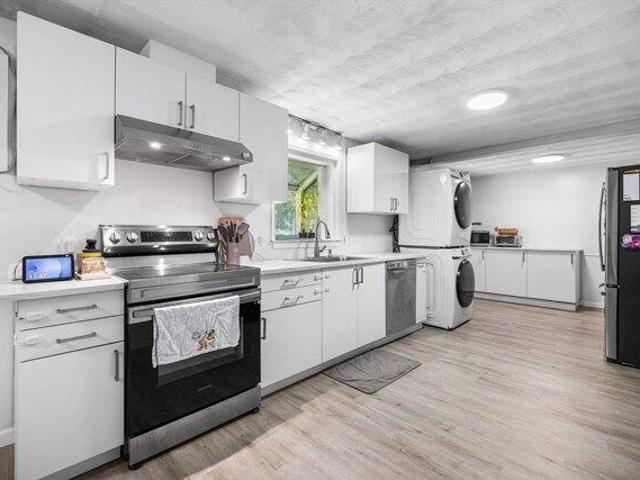 house with 4 bedroom, Framingham MA ES105123514