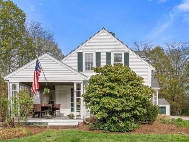 house with 4 bedroom, Framingham MA ES105160636