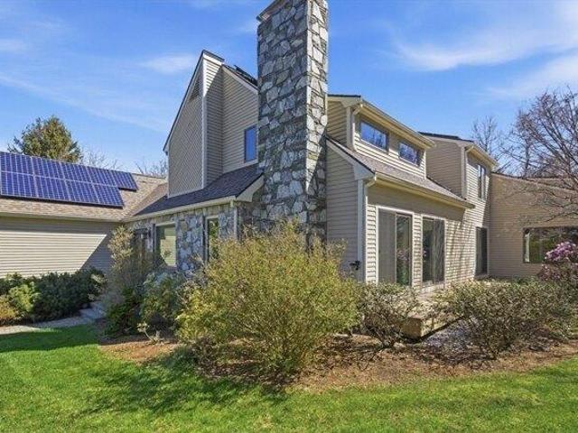 house with 4 bedroom, Framingham MA ES102959935
