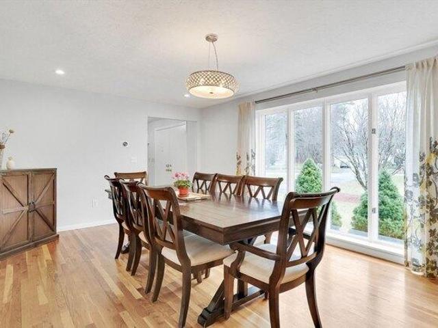house with 4 bedroom, Framingham MA ES103221026
