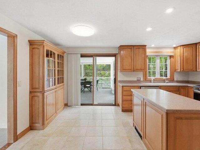 house with 4 bedroom, Framingham MA ES103249732