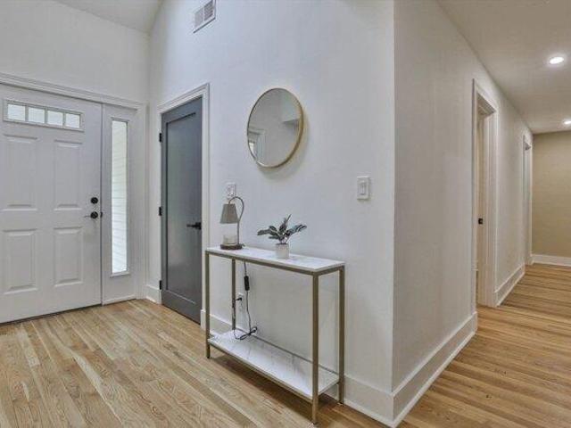 house with 4 bedroom, Framingham MA ES103443795