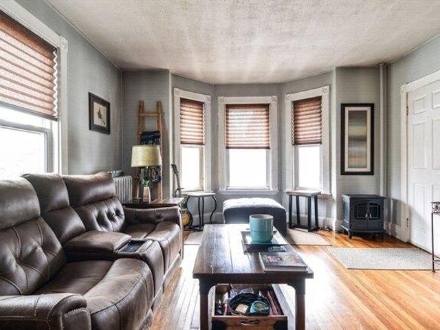 house with 4 bedroom, Framingham MA ES103965943