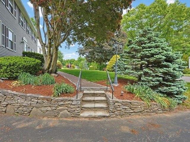 house with 4 bedroom, Framingham MA ES103968146