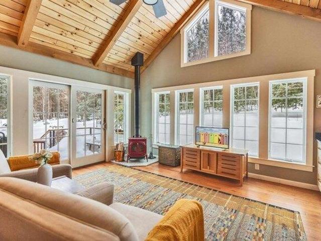 house with 4 bedroom, Francestown NH DLS102258065