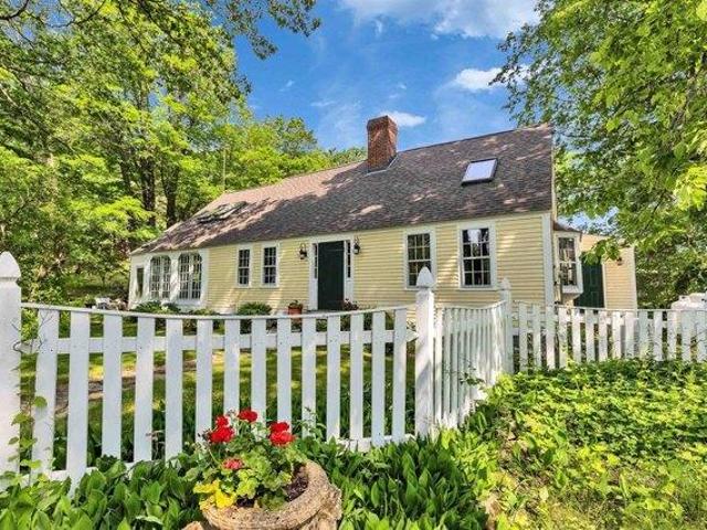 house with 4 bedroom, Francestown NH ES103097985