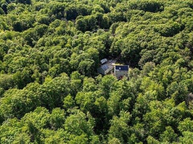 house with 4 bedroom, Francestown NH ES104607816
