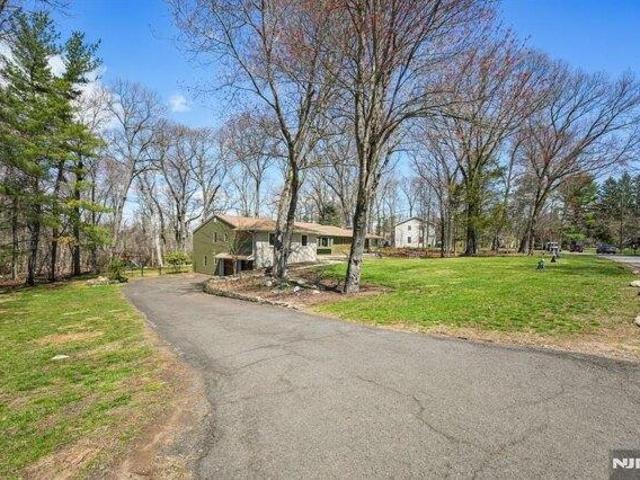 house with 4 bedroom, Franklin Lakes NJ ES104409225