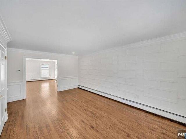 house with 4 bedroom, Franklin Lakes NJ ES104869683