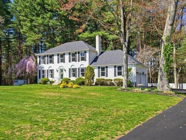 house with 4 bedroom, Franklin MA DS101898536
