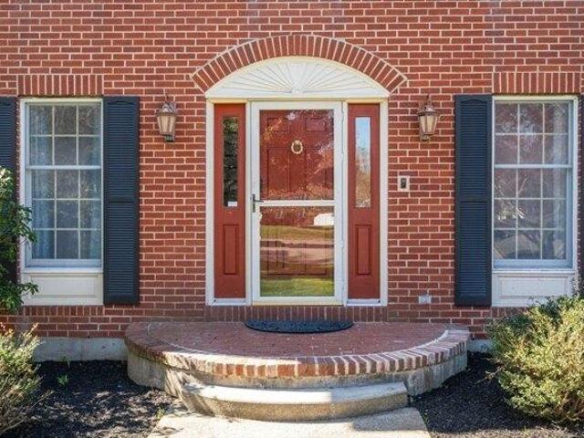 house with 4 bedroom, Franklin MA DS102029714