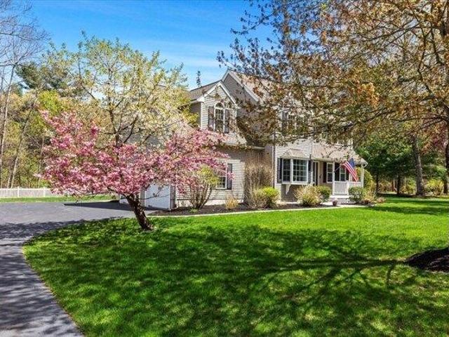 house with 4 bedroom, Franklin MA DS102583120