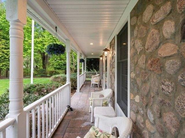 house with 4 bedroom, Franklin MA DS102799449