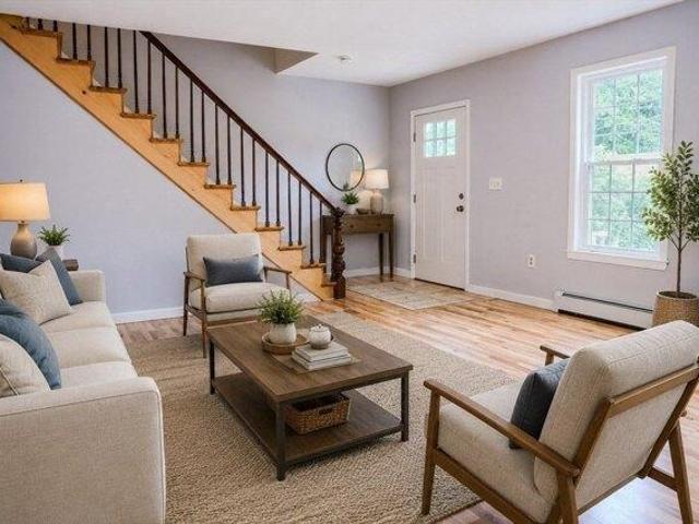 house with 4 bedroom, Franklin MA DS103851665