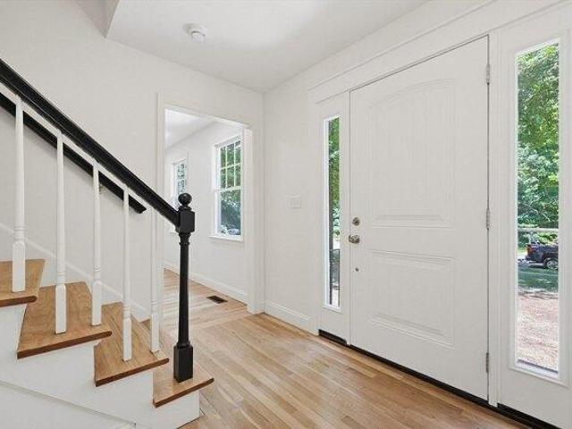 house with 4 bedroom, Franklin MA DS103888593