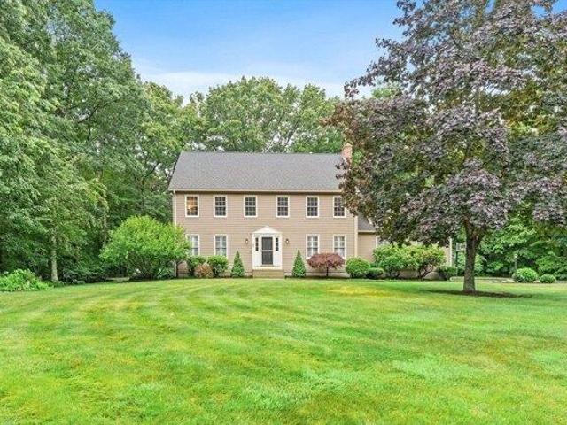 house with 4 bedroom, Franklin MA DS104153271