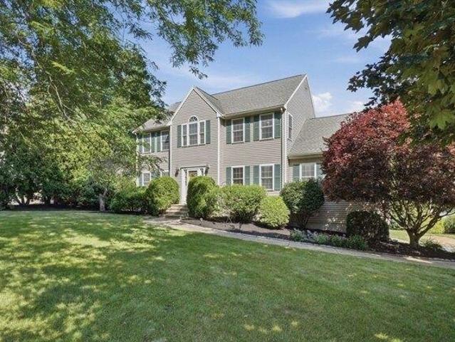 house with 4 bedroom, Franklin MA DS104409547