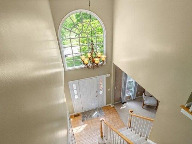 house with 4 bedroom, Franklin MA ES103250124