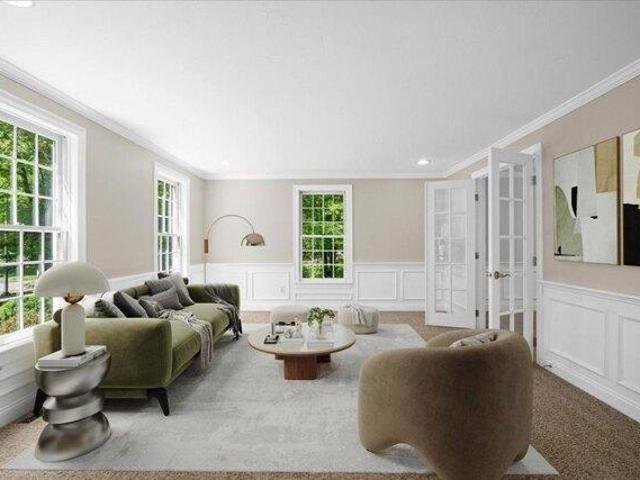 house with 4 bedroom, Franklin MA ES103224080